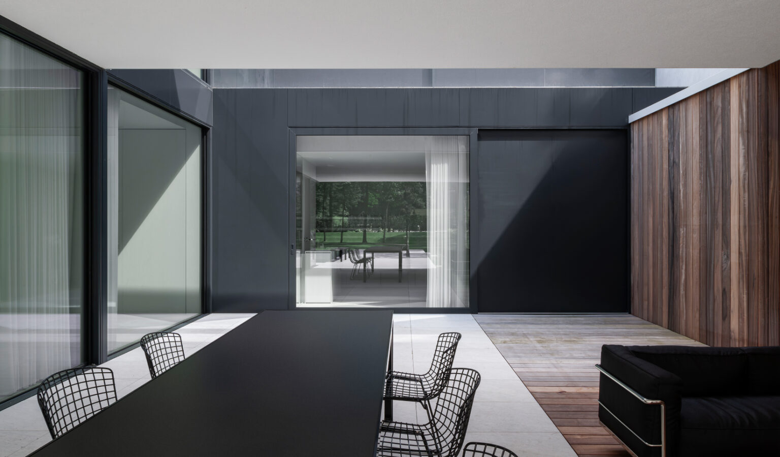 Miru Smart Windows Electrochromic Glass